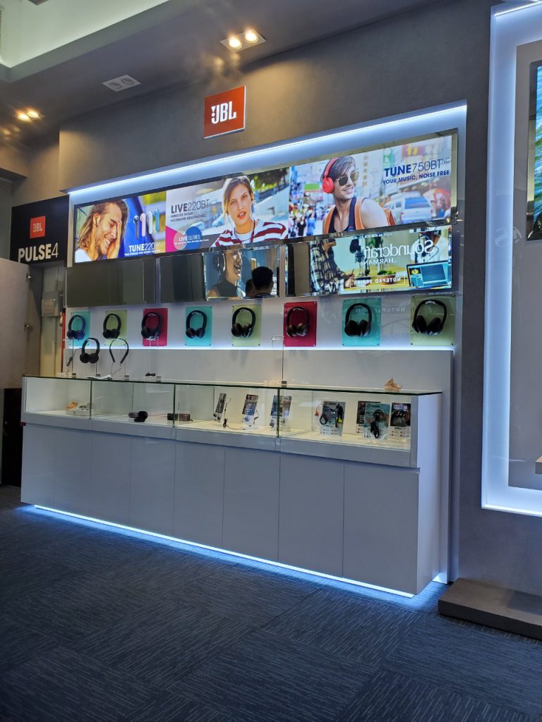 SHOWROOM JBL-AKG-HARMAN/KARDON – Thiết kế nội thất Anh Tài